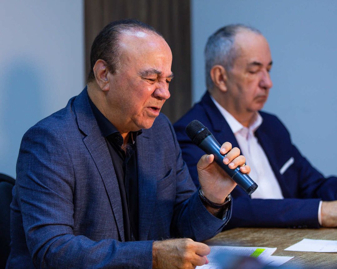 Rev. Mario de Oliveira realiza primeira reunião online para Pastores do ...